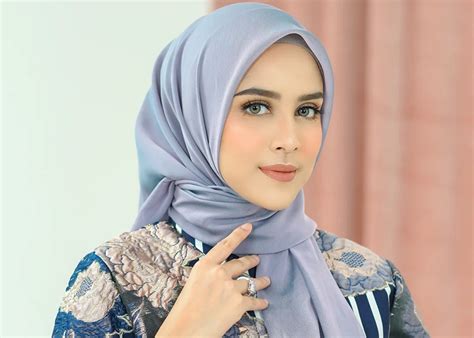 Baju Navy Cocok Dengan Jilbab Warna Apa Simak Rekomendasinya