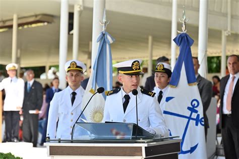 La Prefectura Naval Argentina celebró el egreso de sus cadetes Argentina gob ar