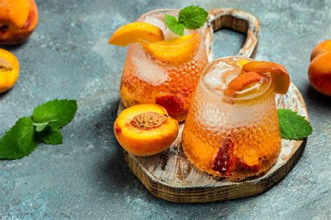Colorful Cocktails Inspired By Pantones Colors Of The Year Lovetoknow