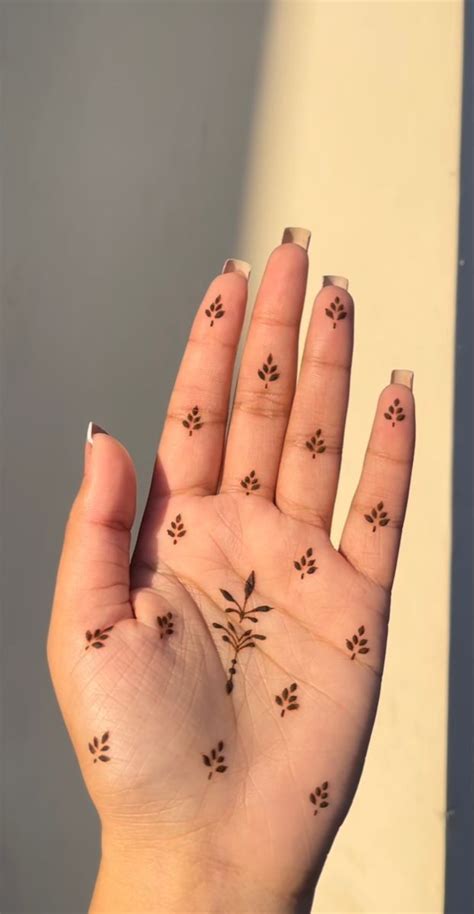 Simple And Aesthetic Heena Designs Simple Mehndi Designs Fingers