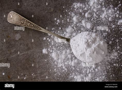 Powdered Confectioners Sugar Stock Photo Alamy