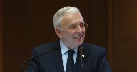 Ce a răspuns Mugur Isărescu când a fost întrebat despre un nou mandat