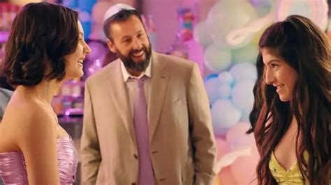 Adam Sandler actúa con sus dos hijas y su esposa en nueva película