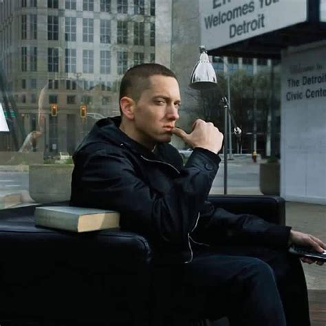 Pin Van Melissa Kesler Op Eminem Achtergronden