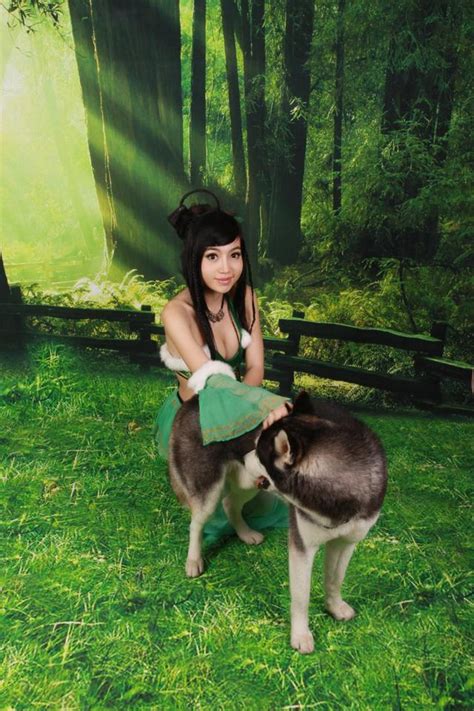 Cosgirls：蜀門cosplay越南妞elly二哈出鏡 每日頭條