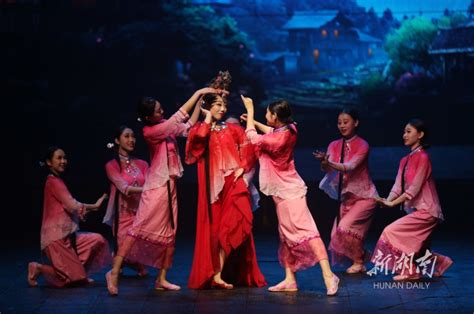 《张家界千古情》恢复演出 资讯 新湖南