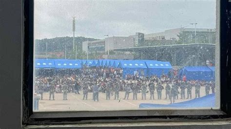 တရုတ်နိုင်ငံရောက် မြန်မာစစ်ဘေးဒုက္ခသည် ငါးထောင်ခန့် အခက်အခဲဖြစ်နေ Youtube