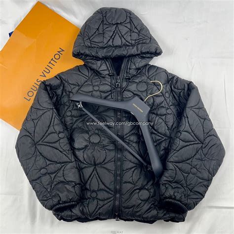 Louis Vuitton 다운패딩 루이비통 플라워 리버시블 양면 패딩 점퍼 1a5vcr 원래 명품은 필웨이feelway