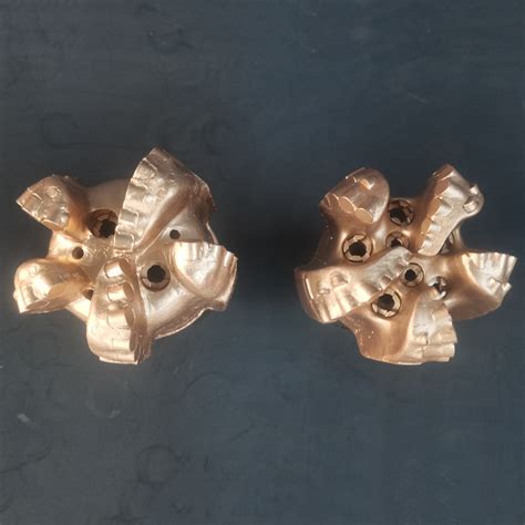 7 ½” 5 Blades Pdc Bits Matrix Body Short Version 4 1 2” Api Reg Pin