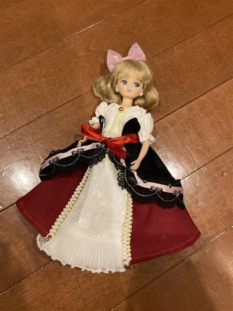 かわいい着せ替えソーイング リカちゃんが着る おとぎの国のお洋服 Applemints アップルミンツ 本 通販 Amazon