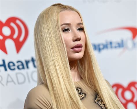 Iggy Azalea Says She Thinks Record Labels Should Hire Psychologists For