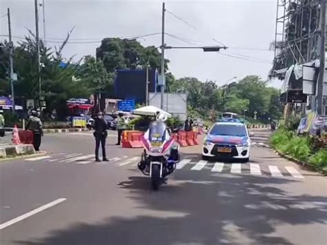 Info Buka Tutup Jalur Puncak Hari Ini Sabtu Juni One Way Ke Arah Mana Halaman