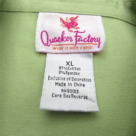 Quacker Factory Womans Shirt Palm Trees Flamingos Spa Gem