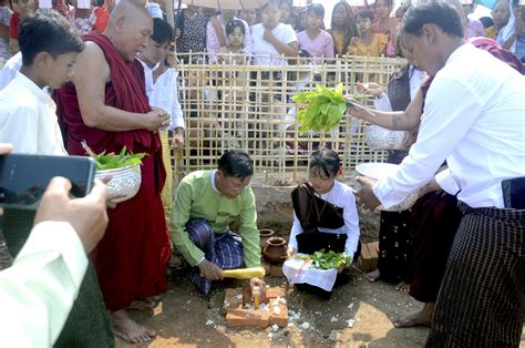 သာစည်မြို့နယ် လှိုင်းတက်ကျေးရွာ ဘုရားကြီးကျောင်းတိုက်၌ ပြန်လည်တည်ထားကိုးကွယ်တော် မူမည့် ရှင်ဆင