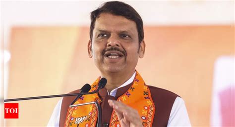 Devendra Fadnavis Slams Rahul Gandhi Over Blank Pages Message At