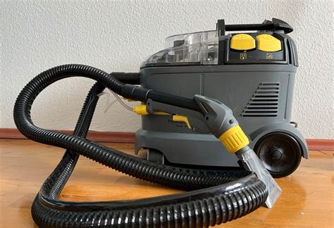 Kärcher Puzzi 8/1C sesalnik