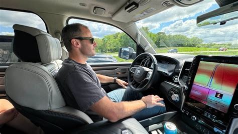 Review Jeep And Rams Hands Free Active Driver Assist System Debuts