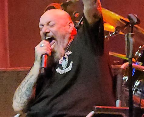 Umrl Je Nekdanji Pevec Skupine Iron Maiden Paul Di Anno Primorske Novice