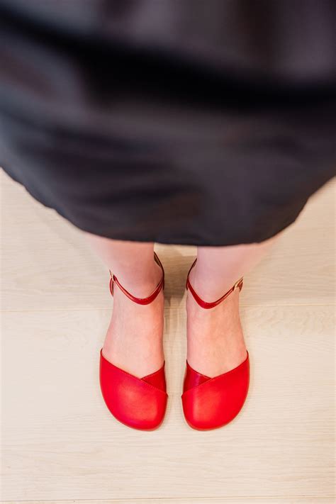 Poppy Barefoot Sandals Cherry Shapen Barefoot