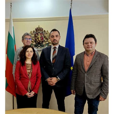 Богдан Богданов и неправителствени експерти ще си сътрудничат срещу злоупотреби с държавни пари