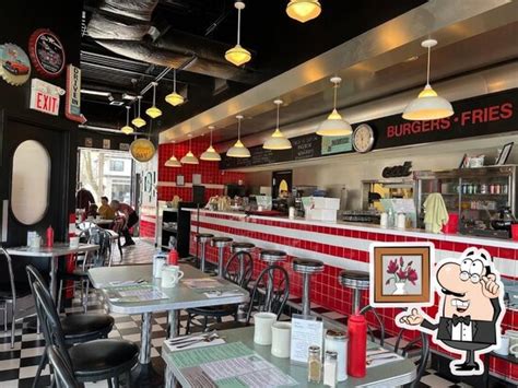 Triple Ds Diner Niagara Falls Restaurant Menu Prices And Reviews