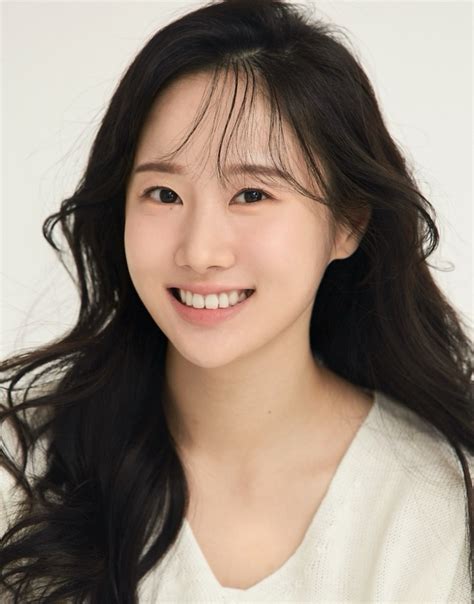 Kim Yeon Woo 1996 Asianwiki