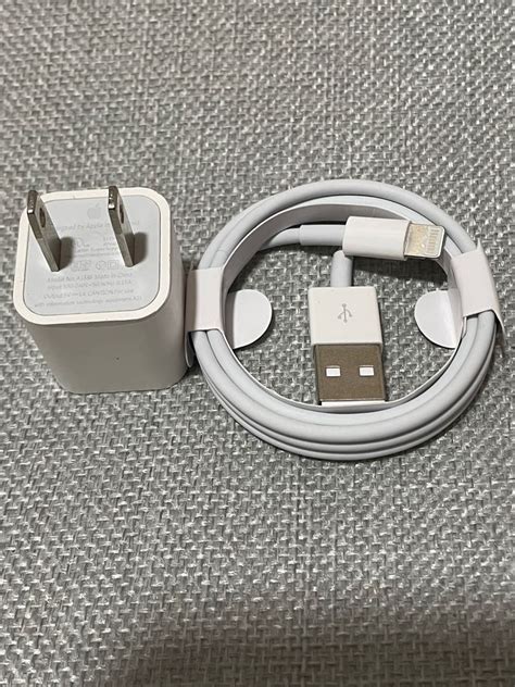 Apple Iphone Ipad Charger 5 Watts Adapter And Lightning Cable Mobile