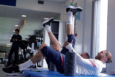 Exclusive Photos Of Sergio Ramos First Training Session Paris Saint