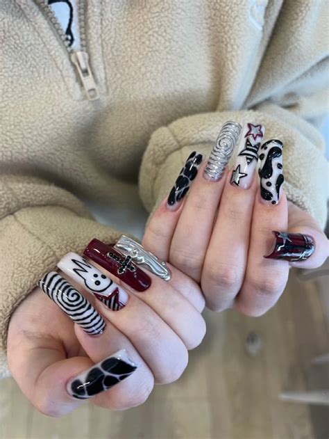 аниме ногти тг Manic Hub Дизайнерские ногти Длинные акриловые ногти Блеск для ногтей