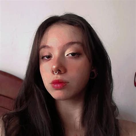 Nina Ninna 068 On Threads