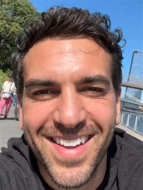 Elyas MBarek und Ehefrau Jessica Das Geheimnis ihrer glücklichen Ehe
