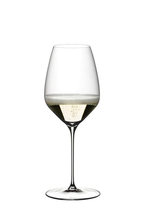 English Sparkling Gets Its Own Riedel Glass Sommelier Edit