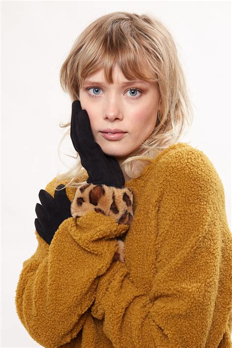 Louche Cadhla Faux Suede And Fur Cuffed Touch Screen Gloves Black Joy