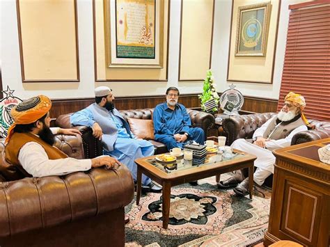 سندھ میں دنگل، پیپلز پارٹی کا قلعہ مولانا کے ہدف پر ٹی این این خبریں