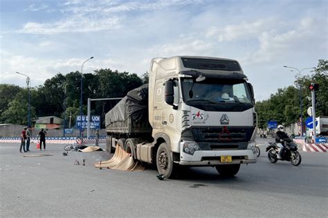 Tạm Giữ Tài Xế Xe Container Liên Quan Vụ Tai Nạn 4 Người Tử Vong Báo