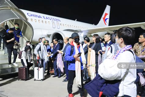 ជើងហោះហើរដំបូងដែលដឹកទេសចរចិន១៣២នាក់ ចុះចតនៅព្រលានយន្តហោះខេត្តសៀមរាប