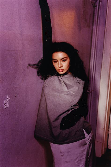 Aidan Zamiri Charli Xcxs Et Caroline Polacheks Photographer