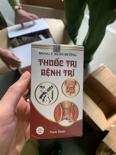 QLTT Hà Nam Bắt quả tang cơ sở đang gia công đóng gói lượng lớn thuốc đông y gia truyền nghi