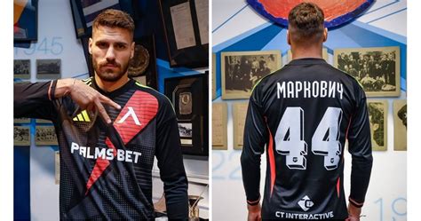 Левски най накрая си намери вратар