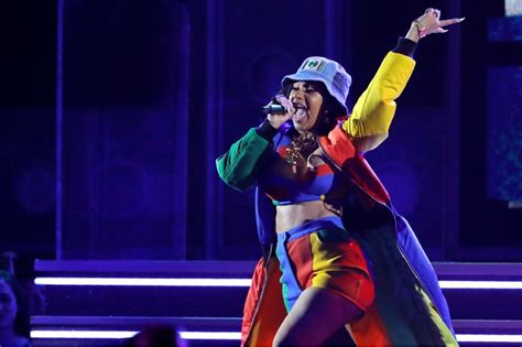 Cardi B Crowns Break Out Year With Leading 10 Mtv Vma Nominations Abs