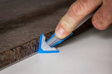 Aplicator Nivelant Pentru Silicon Regga