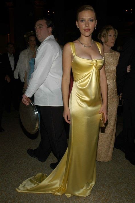 Scarlett Johanssons Most Insane Met Gala Looks Over The Years