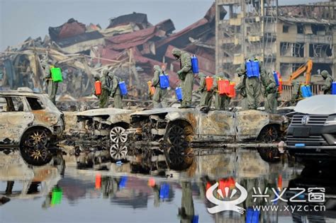 滨海新区爆炸事故喷洒双氧水 风光图片