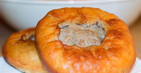 Хрустящие беляши с мясом на дрожжевом тесте рецепт фото пошагово и ...