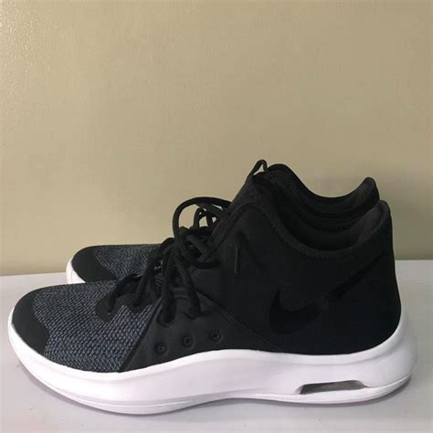 Nike Air Versatile 3 Men S Fashion Footwear Sneakers On Carousell