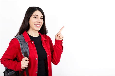 학교 개념으로 다시 어린 여학생 대학 및 외국어 교육 개념 배너 배경 광고를 위한 공간을 복사합니다 배낭에 대한 스톡 사진 및 기타 이미지 Istock