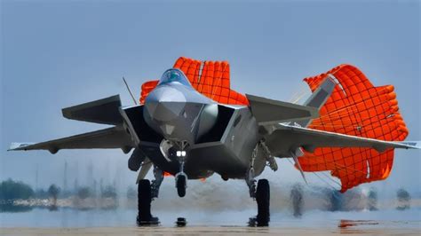 Chinas J 20 Mighty Dragon Fighter Has A Clear Achilles Heel