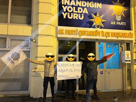 Teyakkuz on Twitter Memleket Partili gençlerin AKP binalarındaki eylemleri sürüyor İstanbul
