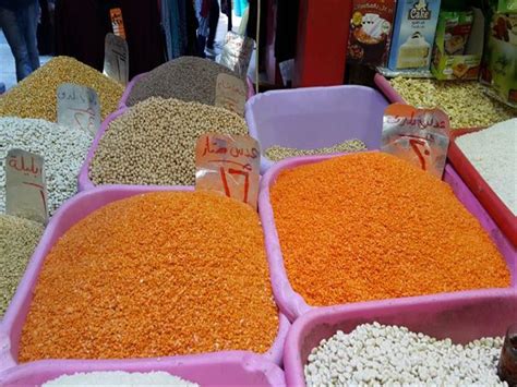 بالصور العدس من 16 الى 24 جنيه في السويس والتجار أسعار الحكومة في