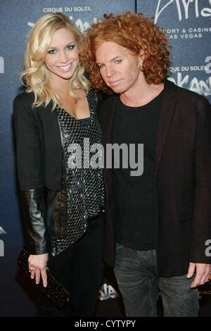 Amanda Hogan Carrot Top At Arrivals For 47th Annual Academy Of Country